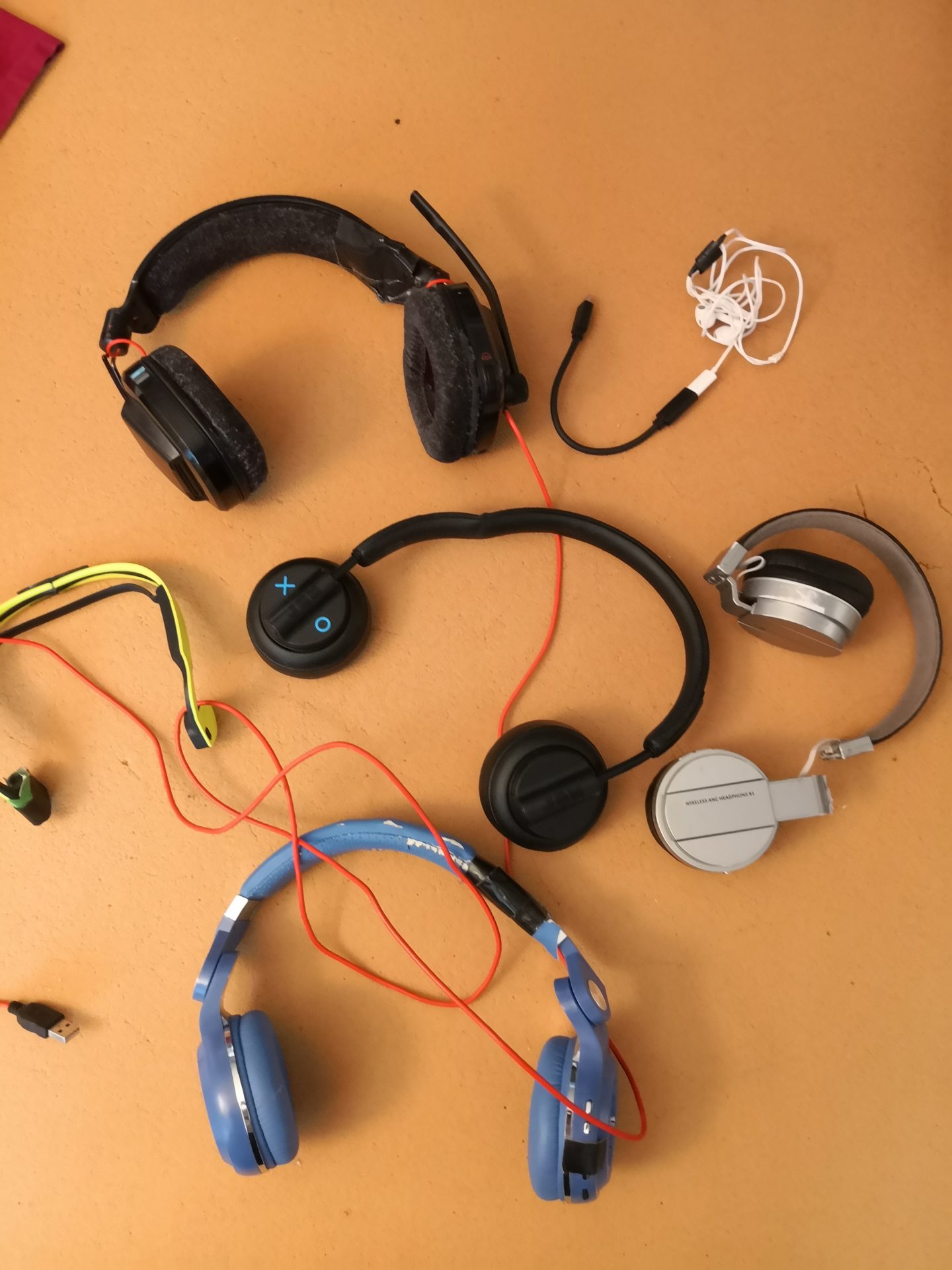 Headphone wear and tear - Wootcrisp